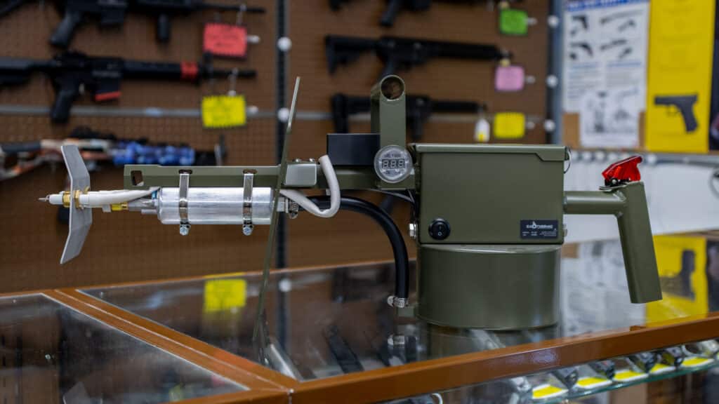 GALLERY – Wooden Indian Pawn & Gun